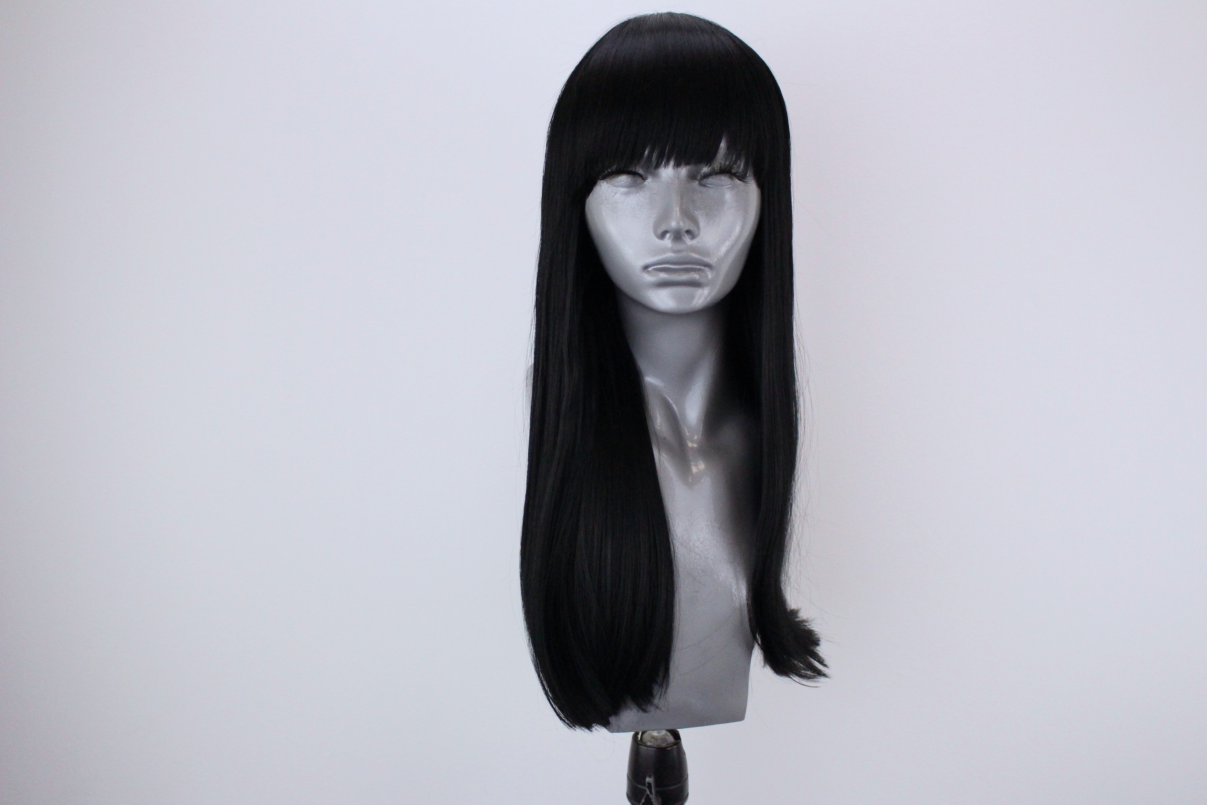 Regina- Pure Black – Webster Wigs